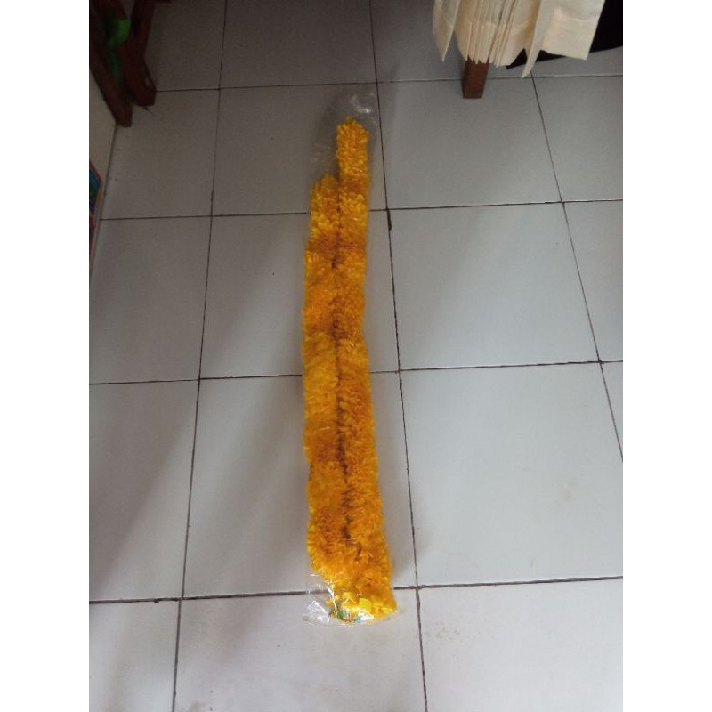 Jual Kalungan Garlan bunga kain kuning 2 meter | Shopee Indonesia