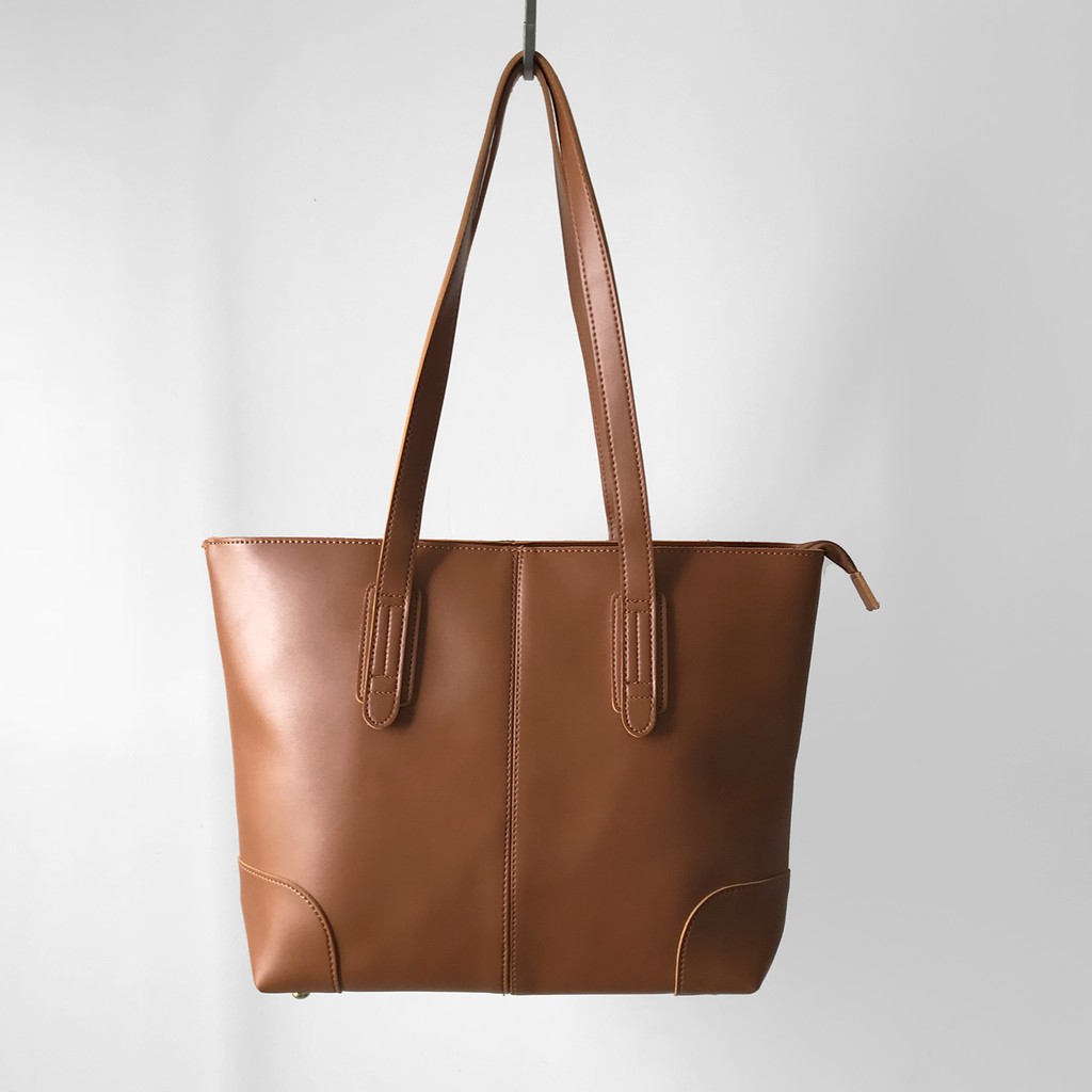 Jual Flo Tote (brown) | Shopee Indonesia