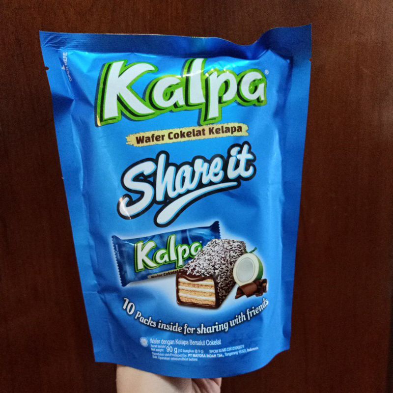 Jual Kalpa Wafer Cokelat Kelapa Share it - Roma Kalpa - Roma Wafer ...