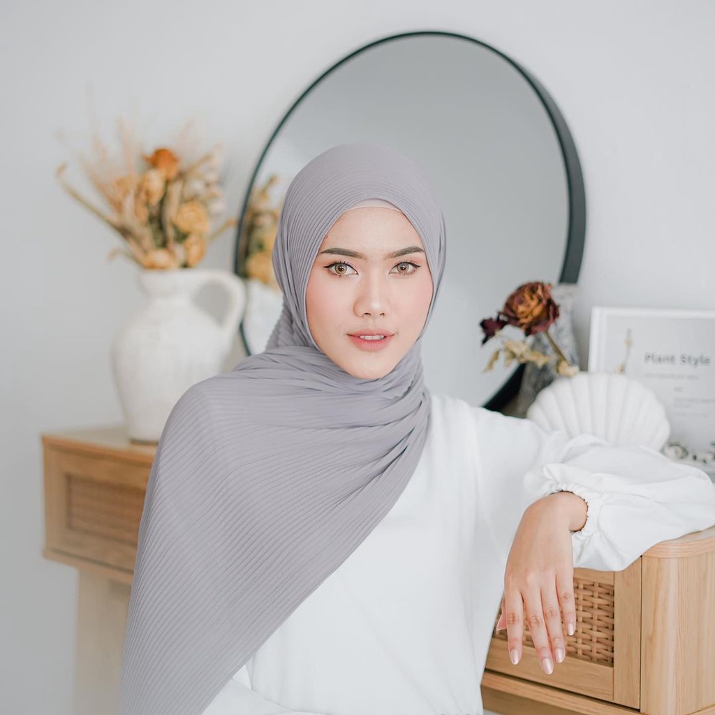 Jual PASHMINA PLISKET CERUTY BABYDOLL 180CM X 75CM WARNA MISTY GREY | Shopee Indonesia