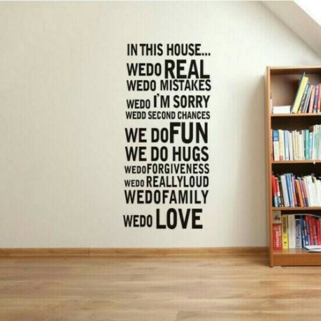 Jual Wallsticker in this house quotes we do | Shopee Indonesia