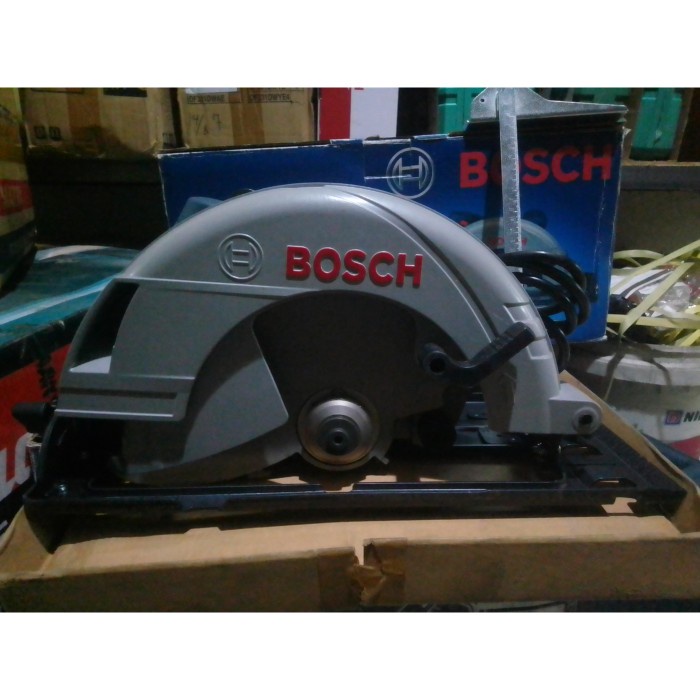 Jual Mesin Potong Kayu Circular Saw Bosch GKS 235 Turbo Professional ...