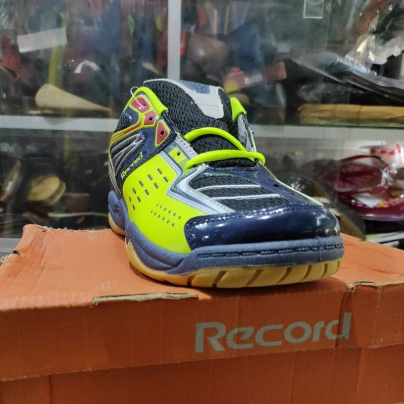 Jual Sepatu Record Flexguard ORIGINAL 100% untuk Badminton atau Voli ...