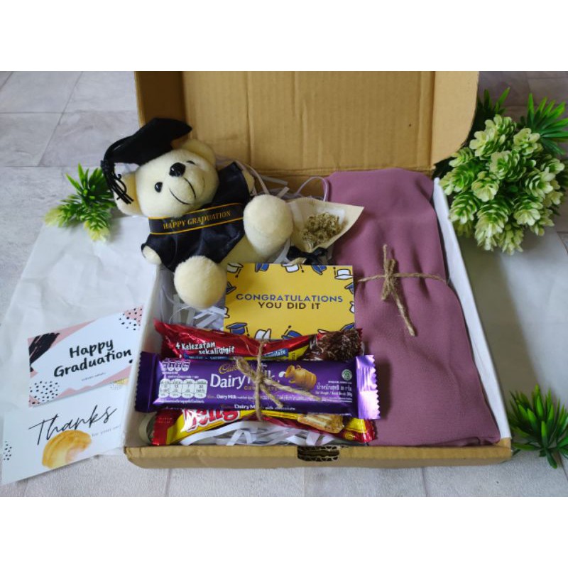 Jual graduation hampers hampers wisuda souvenir wisuda kado ulang tahun ...