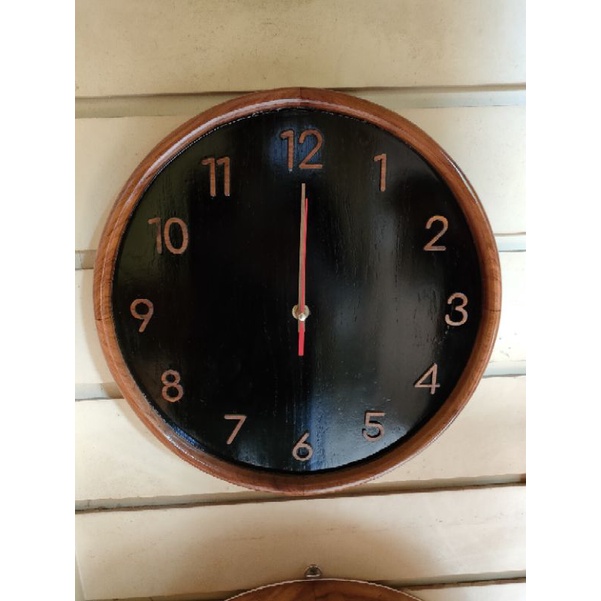 Jual jam dinding kayu kombinasi hitam diameter 30cm | Shopee Indonesia