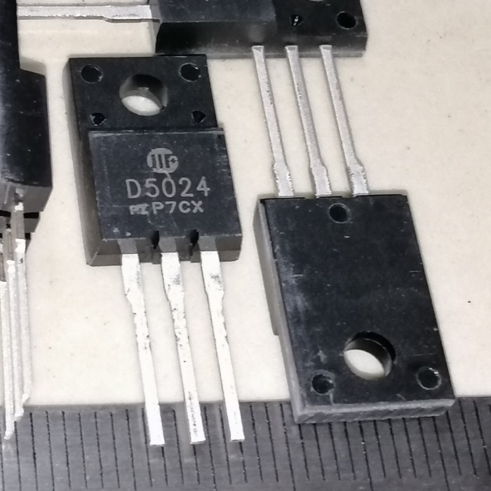 Jual D5024 D 5024 2SD5024 NPN Transistor Kecil Horizontal TV Polytron ...