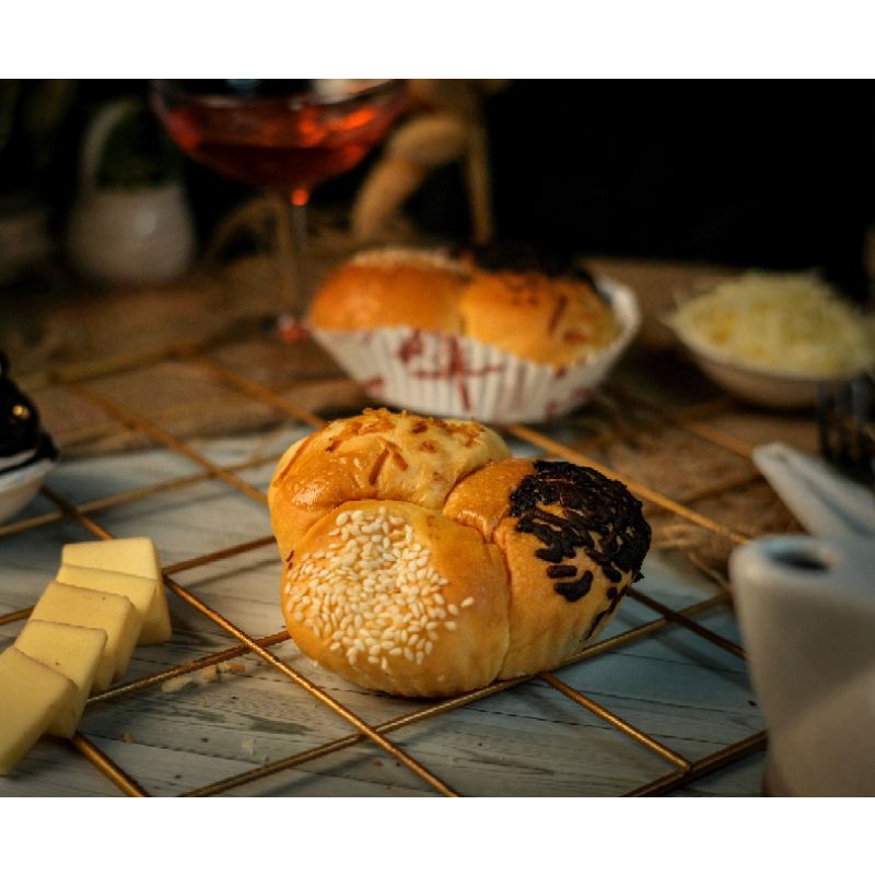 Jual Charlie Angel Roti Tiga Rasa Coklat Keju Susu Rasa Premium ...