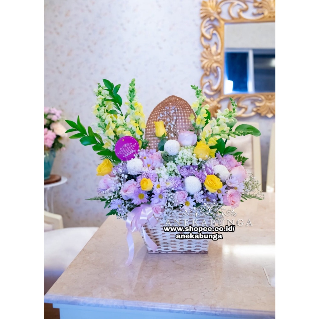 Jual Rangkaian Pot Rotan Bunga Asli Segar Hiasan Meja Dekorasi Kantor ...