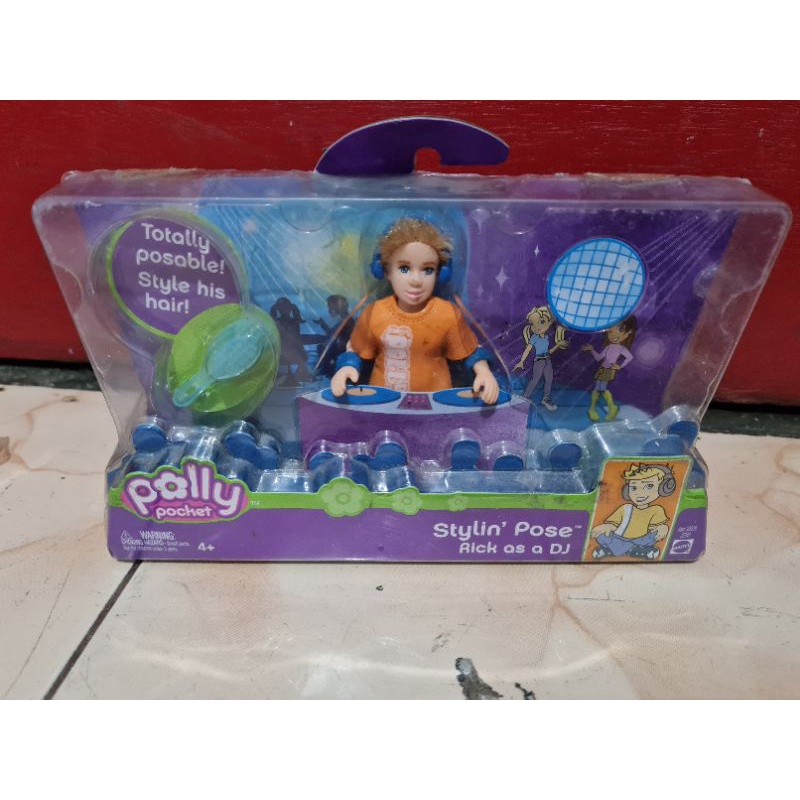 Jual polly pocket stylin pose risck as a DJ dan shani at the beach ...
