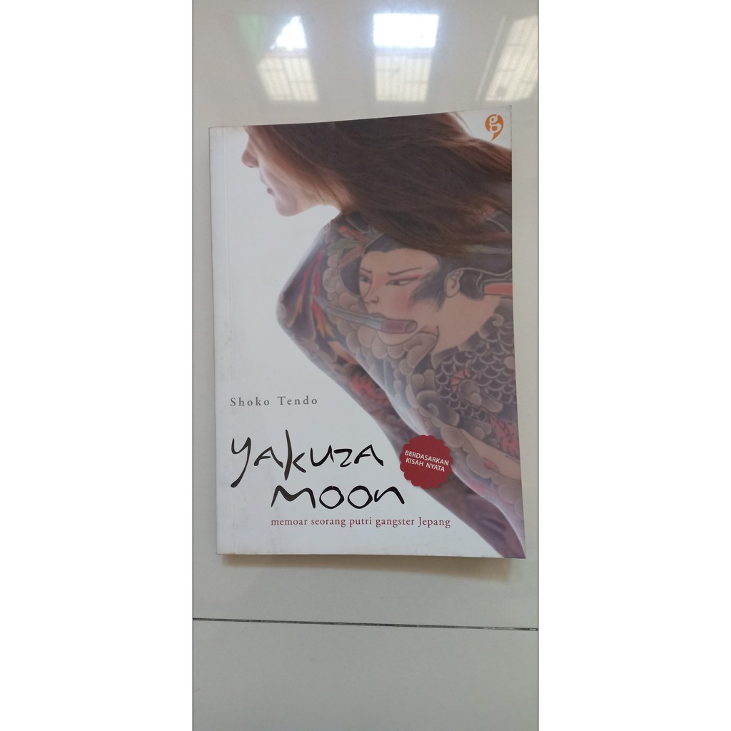 Jual Yakuza Moon Novel Indonesia Bekas Preloved Shoko Tendo | Shopee ...