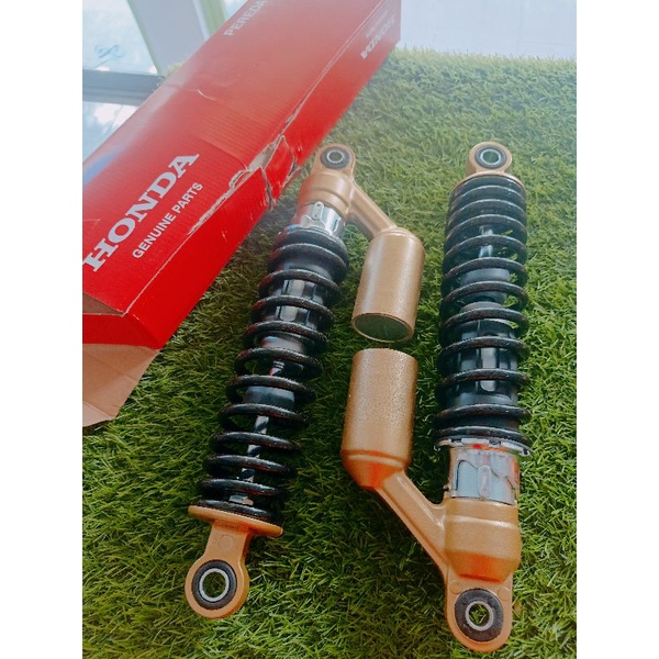 Jual SKOK BELAKANG TIGER ORIGINAL AHM SHOCK BELAKANG TIGER REVO ORIGINAL | Shopee Indonesia