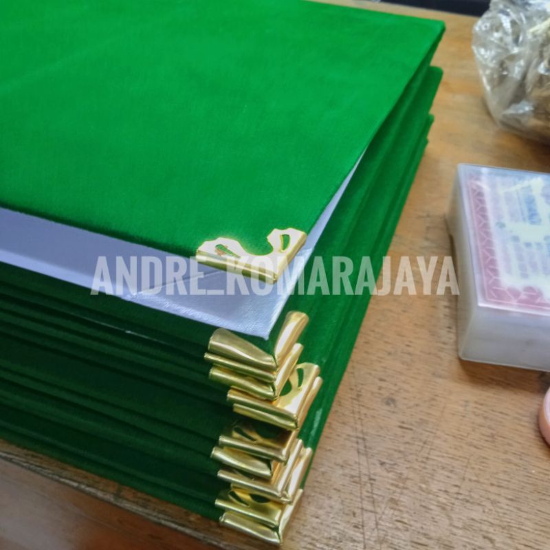 Jual map beludru hijau ukuran F4 ready stock berkualitas | Shopee Indonesia