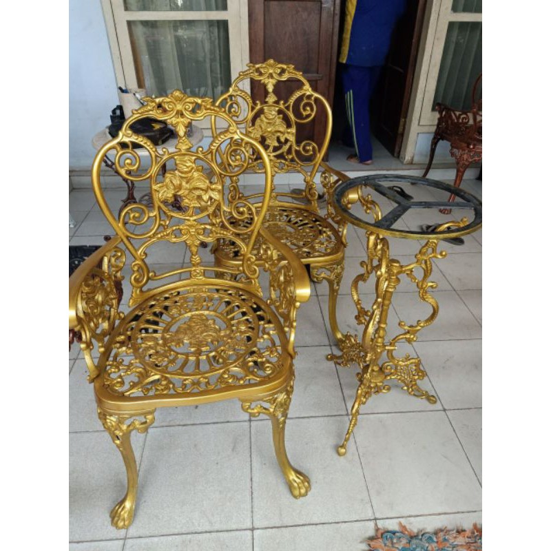 Jual Kursi Taman Besi Ukir Emas | Shopee Indonesia