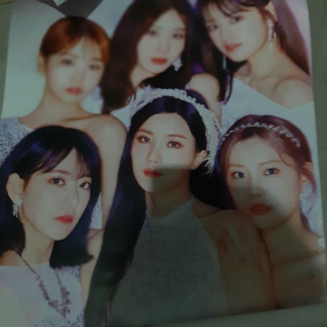 Jual Yujin / Sakura IZ*ONE Poster - Official From Album ONEIRIC Diary Secret Story Of Swan Izone ...