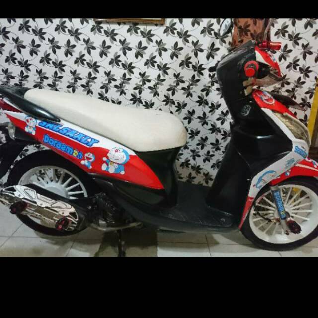 Jual Sticker Motor Spacy motip Doraemon Striping Motor Spacy Full Body ...