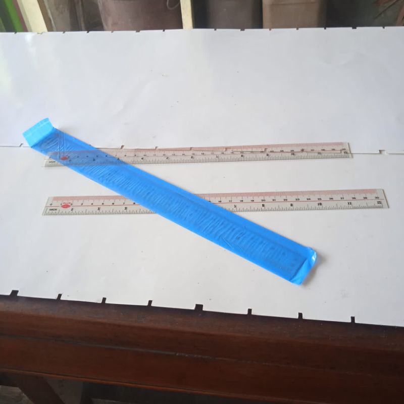 Jual Penggaris 30 cm isi 34 biji Strike Rule plus trade mark | Shopee ...