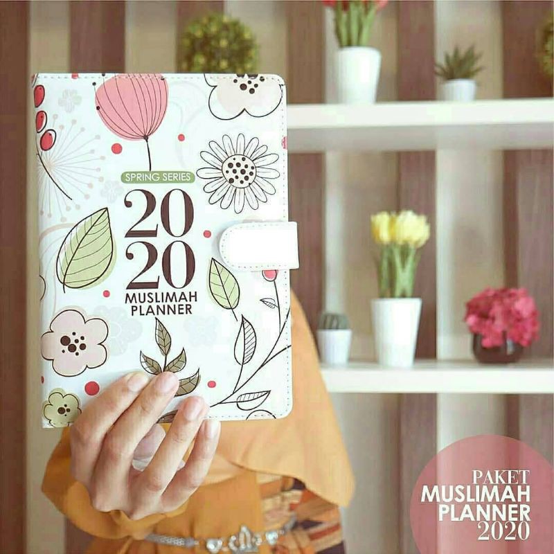 Jual buku 2020 bersama dengan Alquran dan tas kecil imut | Shopee Indonesia