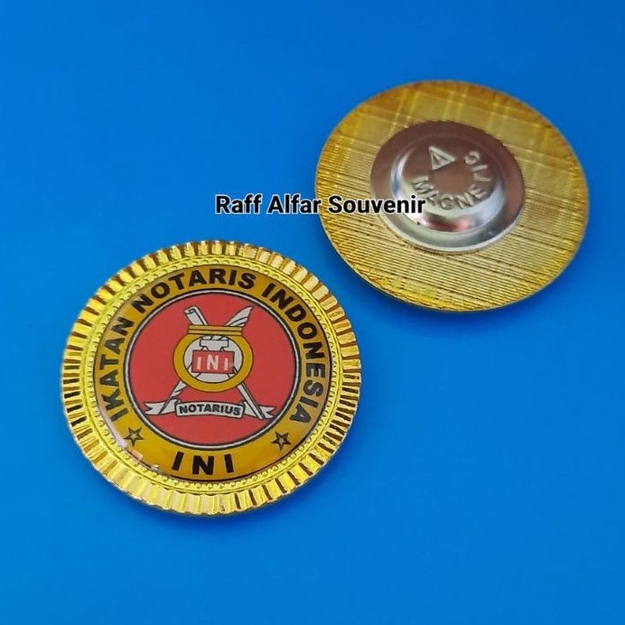 Jual PIN INI - PIN NOTARIS MODEL LIS EMAS MAGNET | Shopee Indonesia