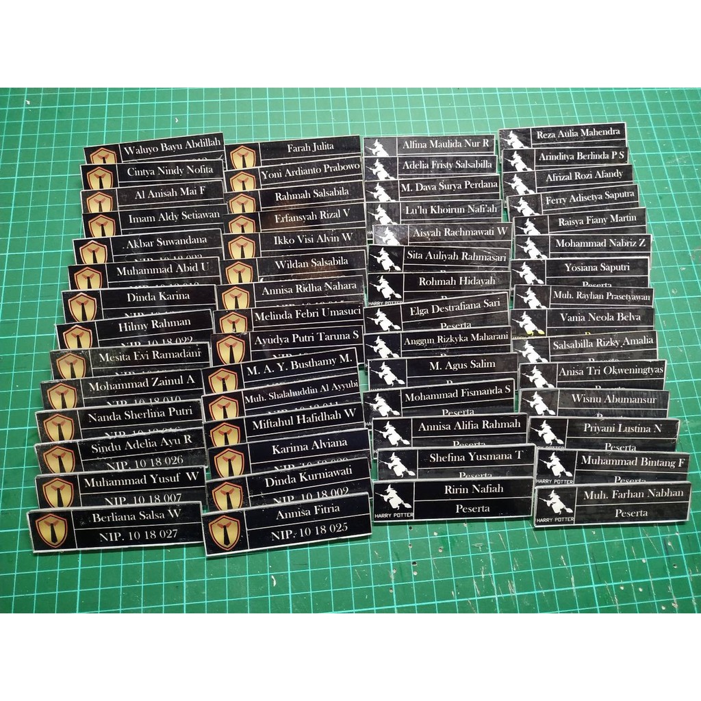 Jual PIn Akrilik Custom | Shopee Indonesia