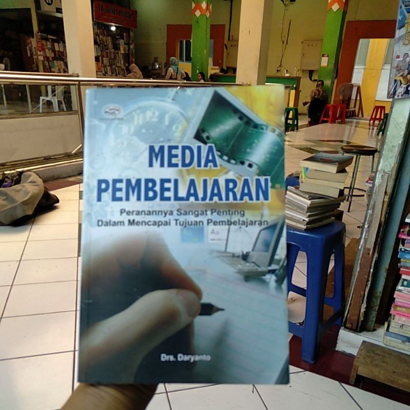 Jual Buku Media Pembelajaran Peranannya Sangat Penting Dalam Mencapai ... Jual Buku Media Pembelajaran Peranannya Sangat Penting Dalam Mencapai ...