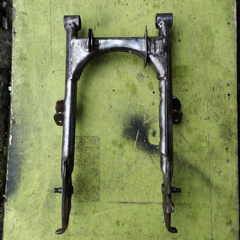 Jual swim arm swing arm capit urang Honda GL100 gl 100 Cb 100 original ...