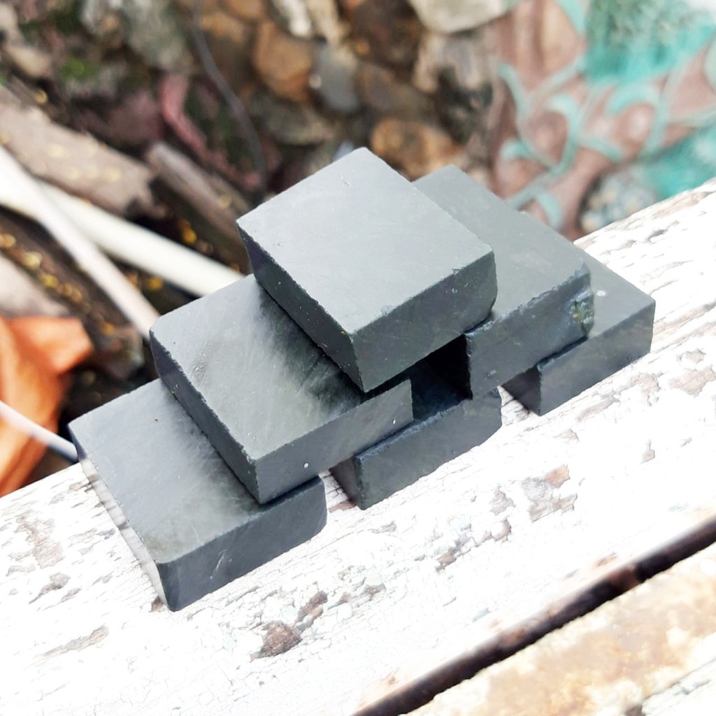 Jual Bahan Batu Black Jade Natural Giok Hitam Asli Aceh | Shopee Indonesia