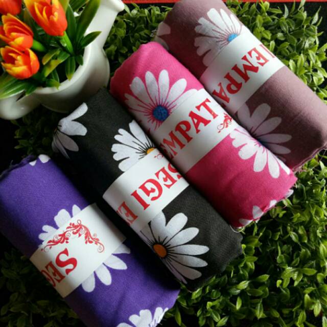 Jual Jilbab segiempat bunga daisy mumer | Shopee Indonesia