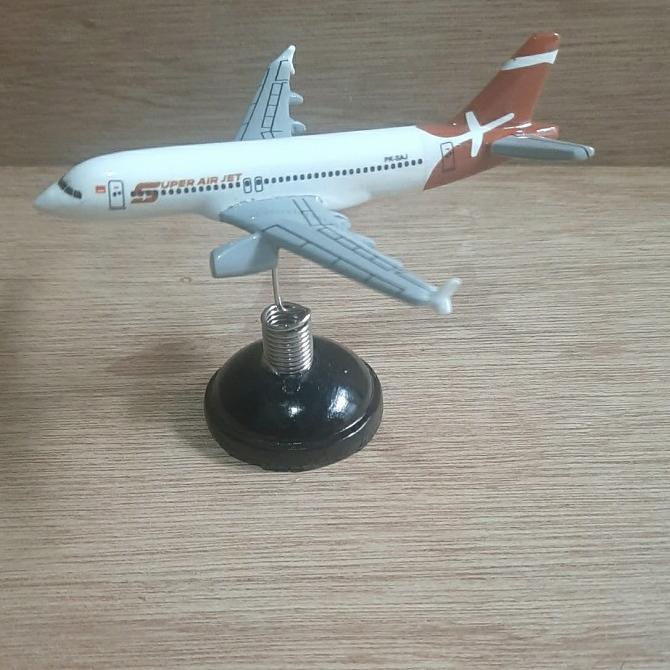Jual Miniatur Per Pesawat Dashboard Mobil Super Air Jet | Shopee Indonesia
