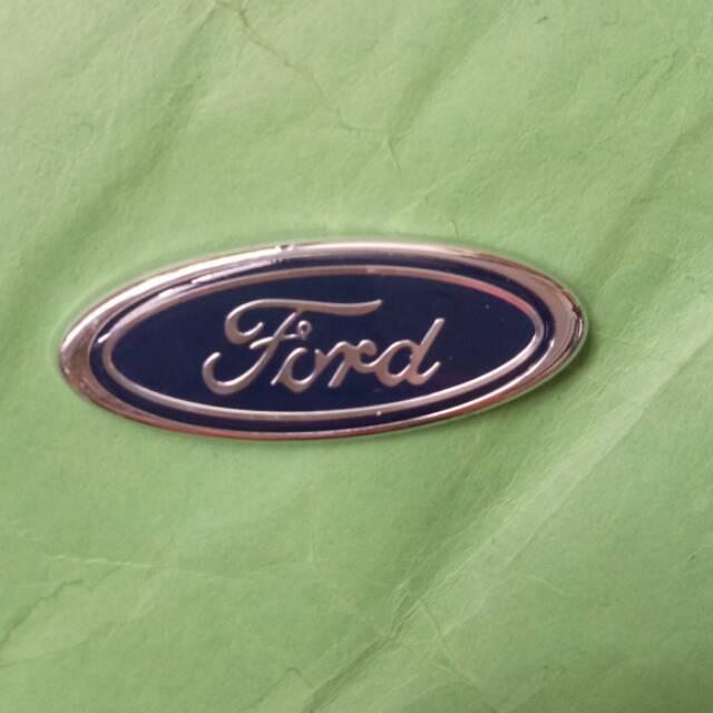 Jual Logo emblem ford escape 2000cc,3000cc bagian belakang | Shopee ...