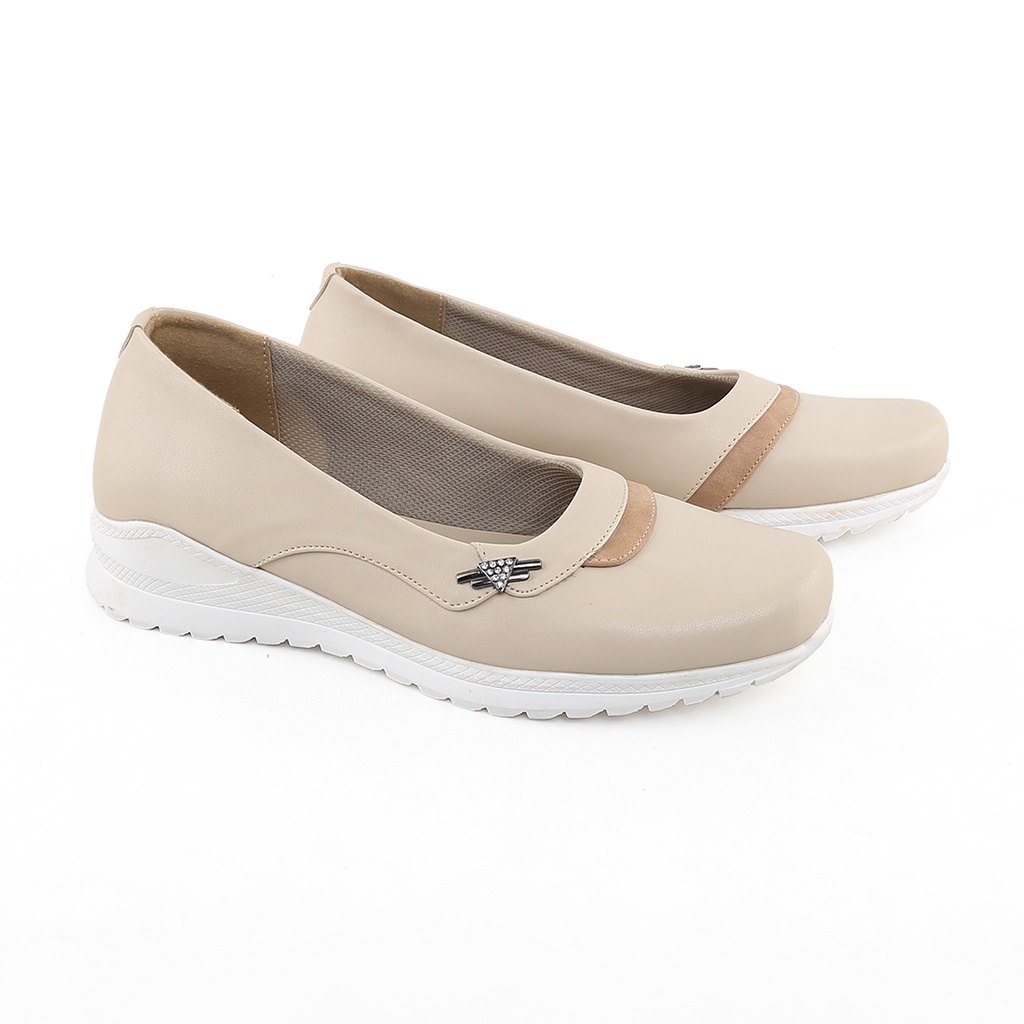 Jual Sepatu Casual Wanita Slip On Cewek Remaja Cream Original Catenzo ...