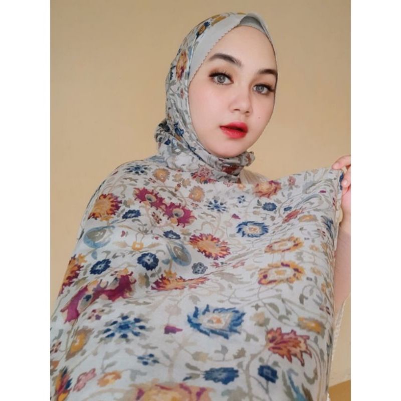 Jual NiNaNo Label Shalitta Series Grey / Hijab Voal / Jilbab Motif ...