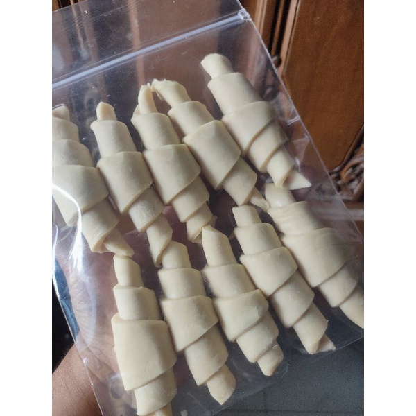 Jual Bonpatis croissant dough pastry, croffle frozen (khusus grab gojek ...