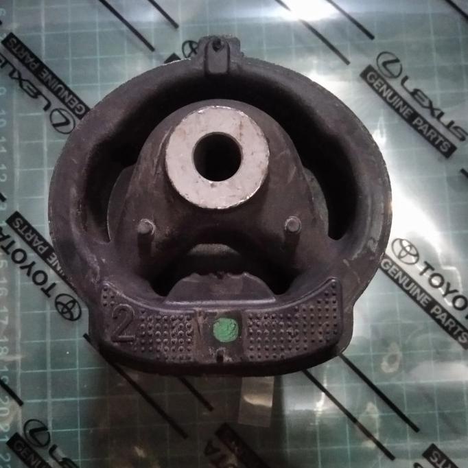 Jual Sparepart Mobil Karet Bosh Bushing Engine Mounting Monting Kiri ...
