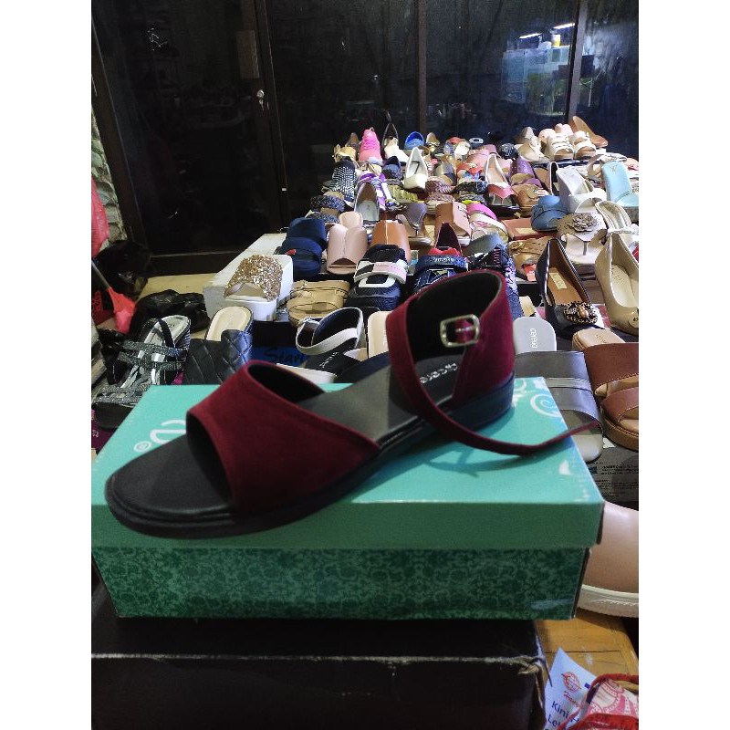 Jual sendal sepatu | Shopee Indonesia