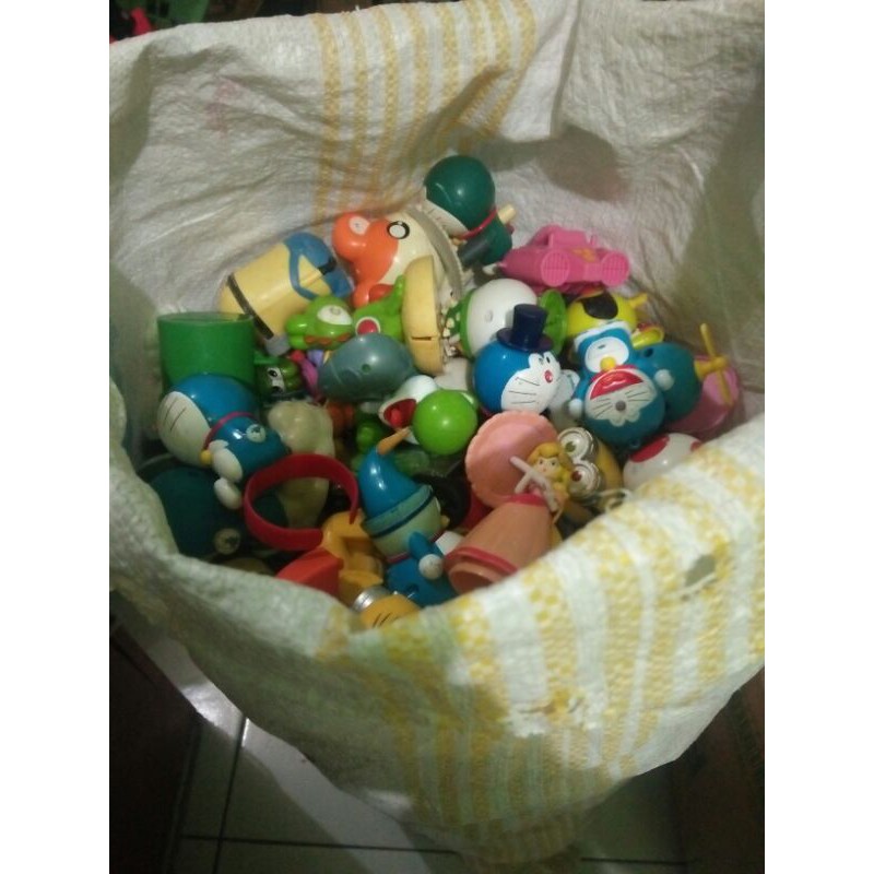 Jual Borongan Mainan Happy Meal MCD,KFC,CFC,BURGER KING dll dan Figure Animal isi 100 pcs ...
