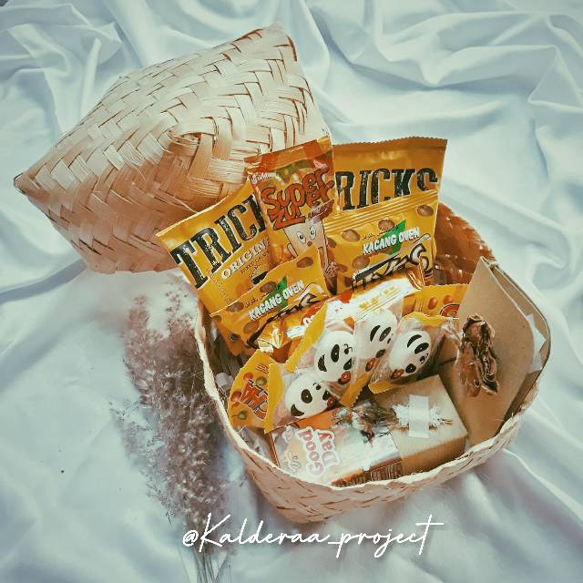 Jual Kado Wisuda Snack Box Teman Revisian (Isi bisa request) di gambar ...