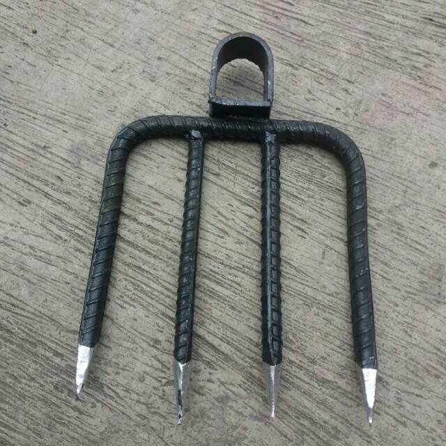 Jual Cangkrang garukan sampah besar besi13 / kokot / garpu tanah ...
