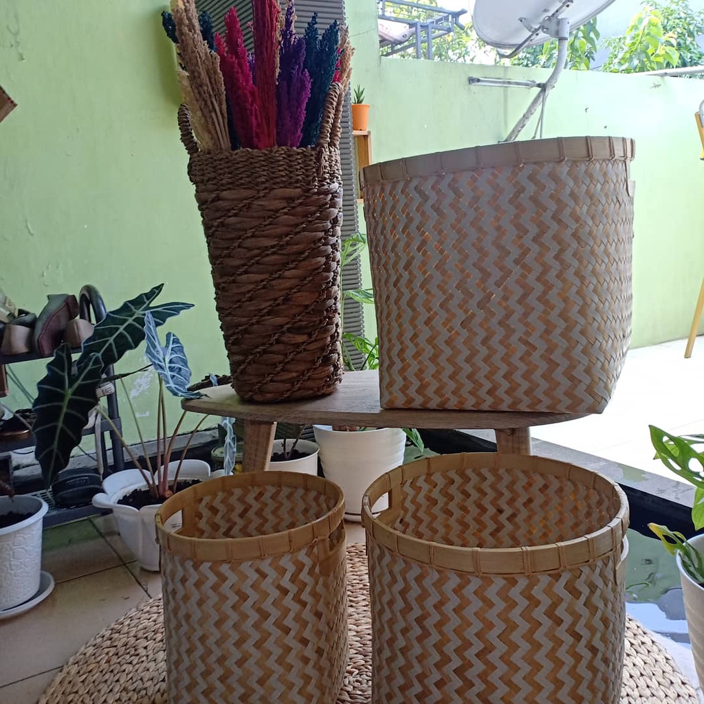 Jual Keranjang Anyaman Bambu Mix Sintetis/ Basket Bambu/ Kotak Anyaman ...