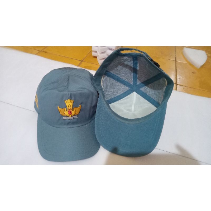 Jual topi sekolah SMA/SMK bordir kain amerikan drill | Shopee Indonesia