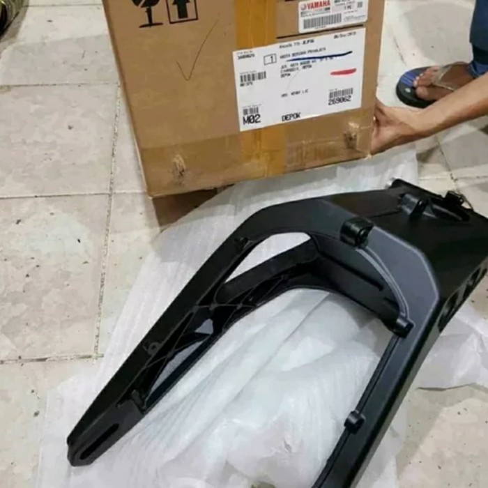 Jual SWING ARM YAMAHA ALL NEW R15 VVA V3 ORIGINAL | Shopee Indonesia