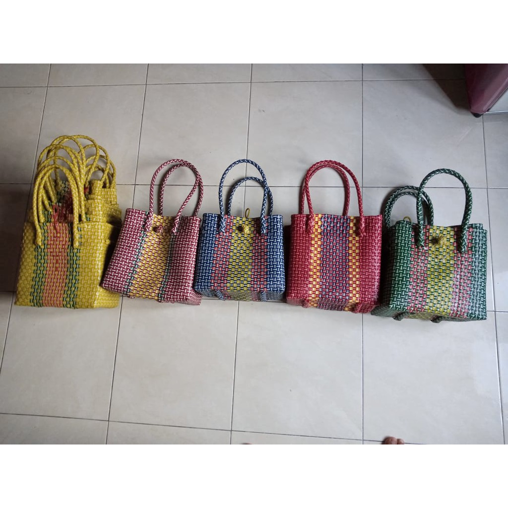 Jual Tas Jali Jali Anyaman Plastik Kombinasi Merah (Krasnaya ...