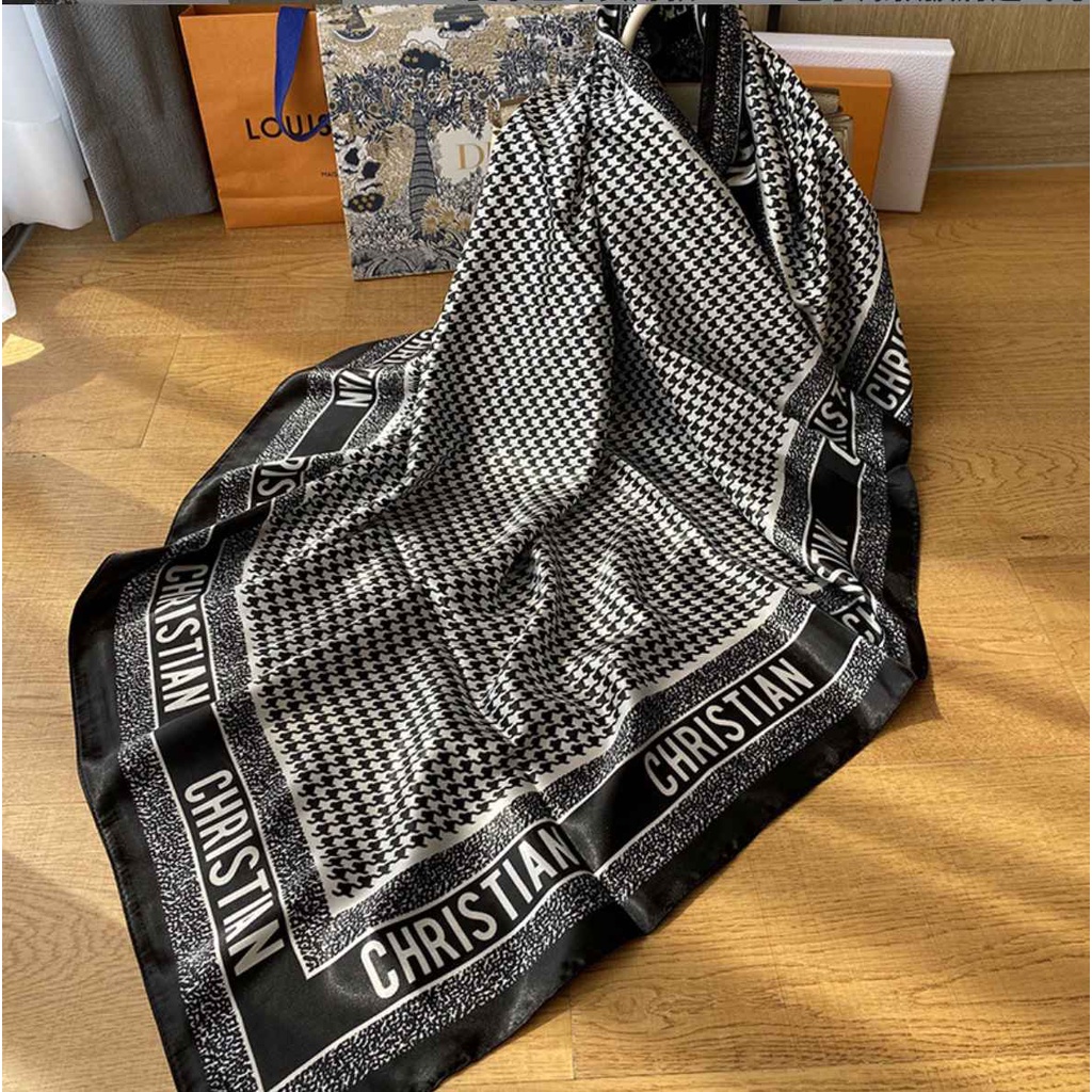 Jual 90x90 cm Syal Persegi Satin Motif Bunga Jambu Mete Besar Jilbab ...