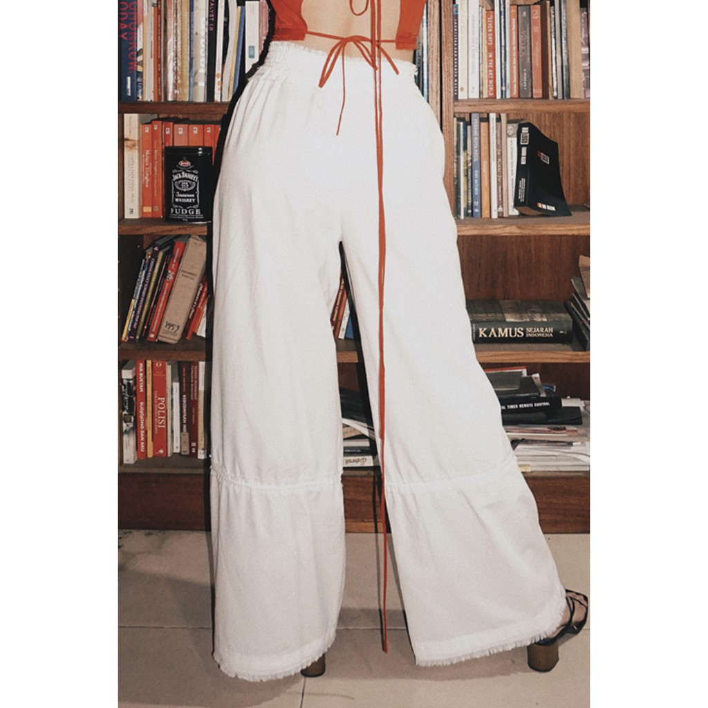 Jual EUREKA Colo Pants White | Shopee Indonesia