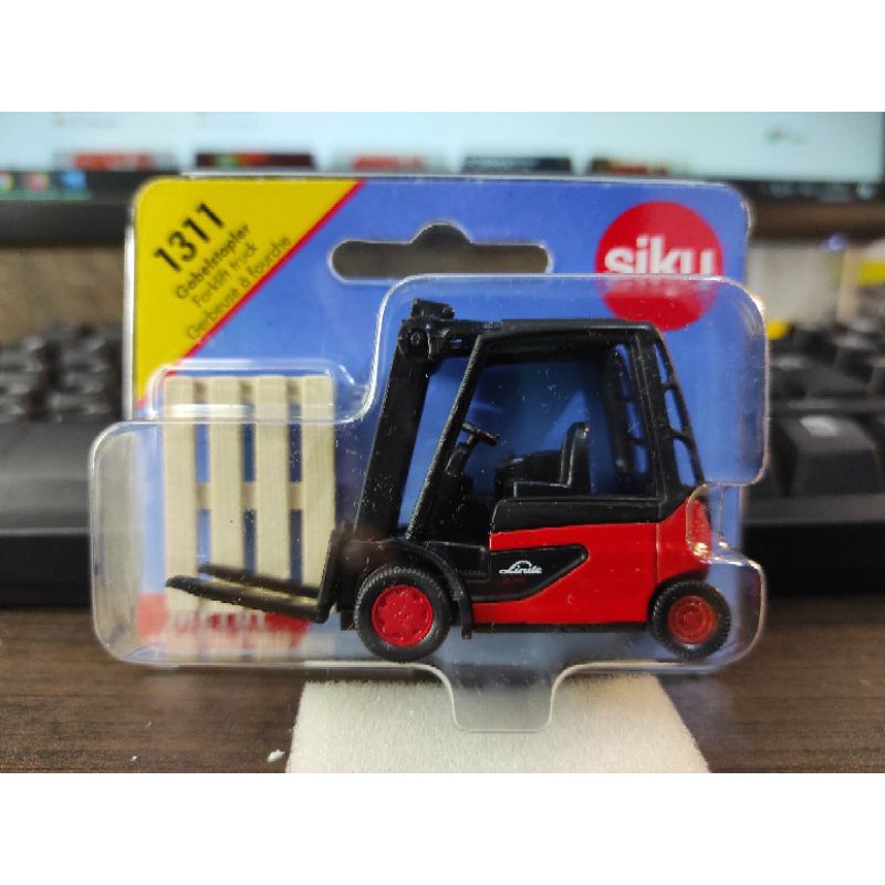 Jual Siku 1311 Forklift Truck Die Cast Miniature Vintage Rare | Shopee ...