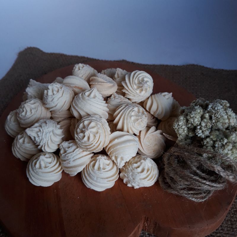 Jual SAGU MINI 250gr / SAGU MIRASA / SAGU SUSU / ALMA.SNACK | Shopee ...