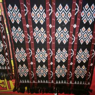 Jual Kain Tenun Ikat Asli Tenunan Adat Rote Sumba Timor Alor Sabu ...