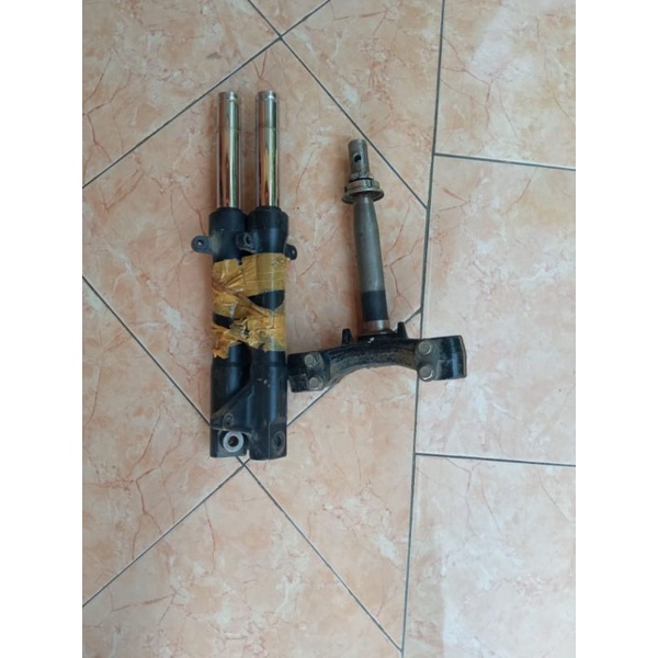Jual shock shockbreaker T segitiga honda supragtr150 supra gtr supragtr as 31 | Shopee Indonesia