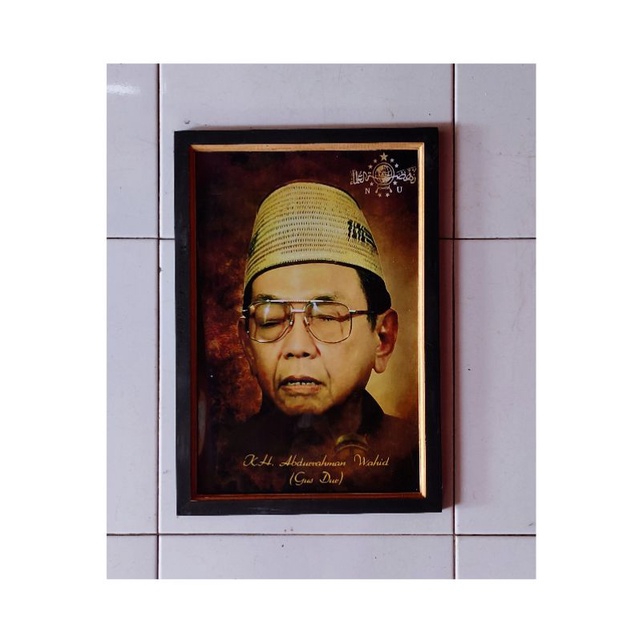 Jual Hiasan dinding Murah Lukisan Cetak poster Gus Dur plus bingkai ...