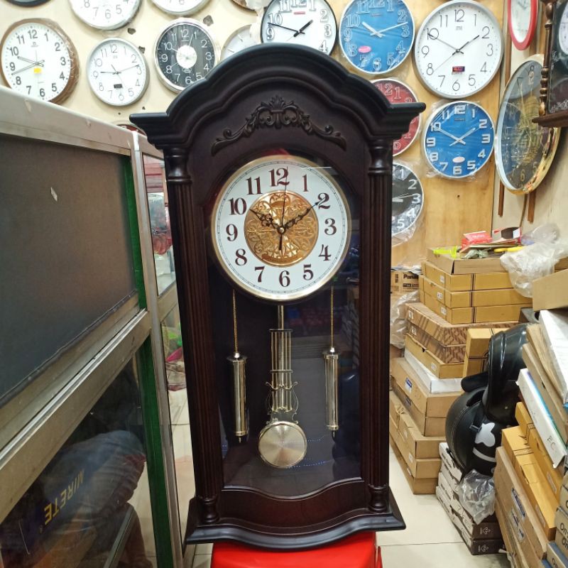 Jual Jam Dinding Klasik Kuno Bunyi Setiap Jam DAN Bandul Bergoyang ...