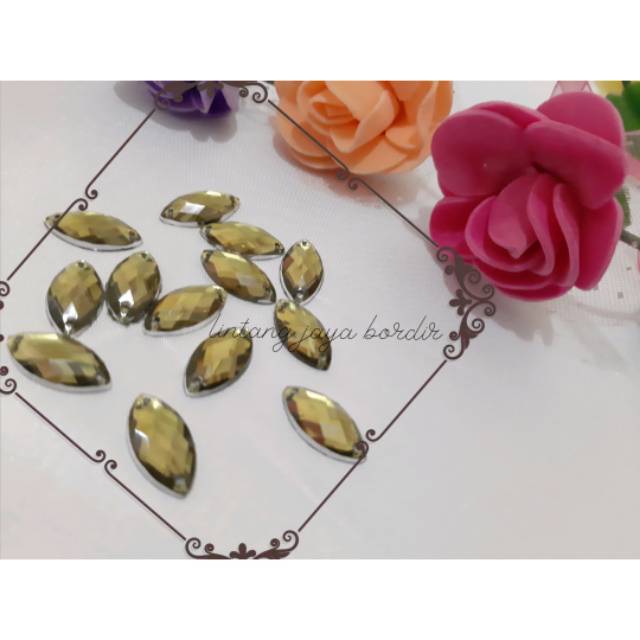 Jual Manik-manik/payet diamond sipit | Shopee Indonesia
